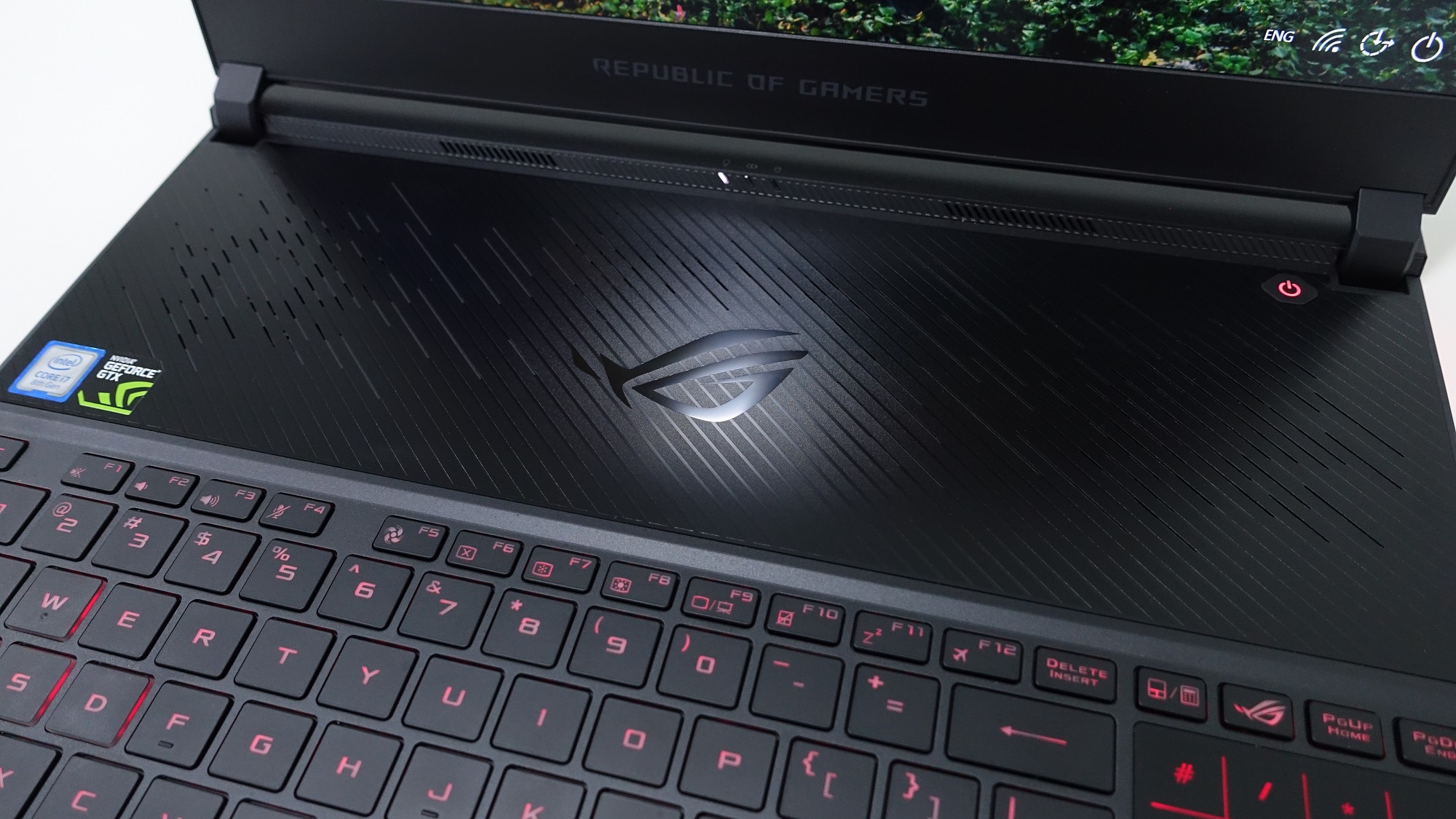 ASUS ROG Zephyrus S Review - The world's slimmest gaming laptop with ...