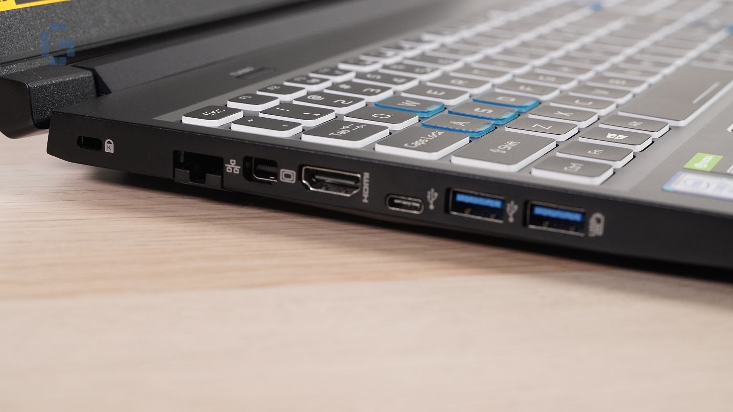 It's time for battle! Acer Predator Triton 300 Review - GamerBraves