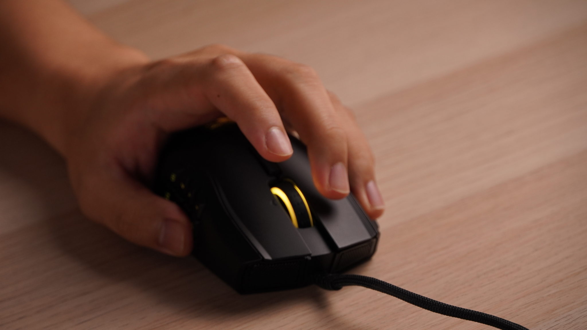 Razer Naga Left Handed Edition Review - GamerBraves