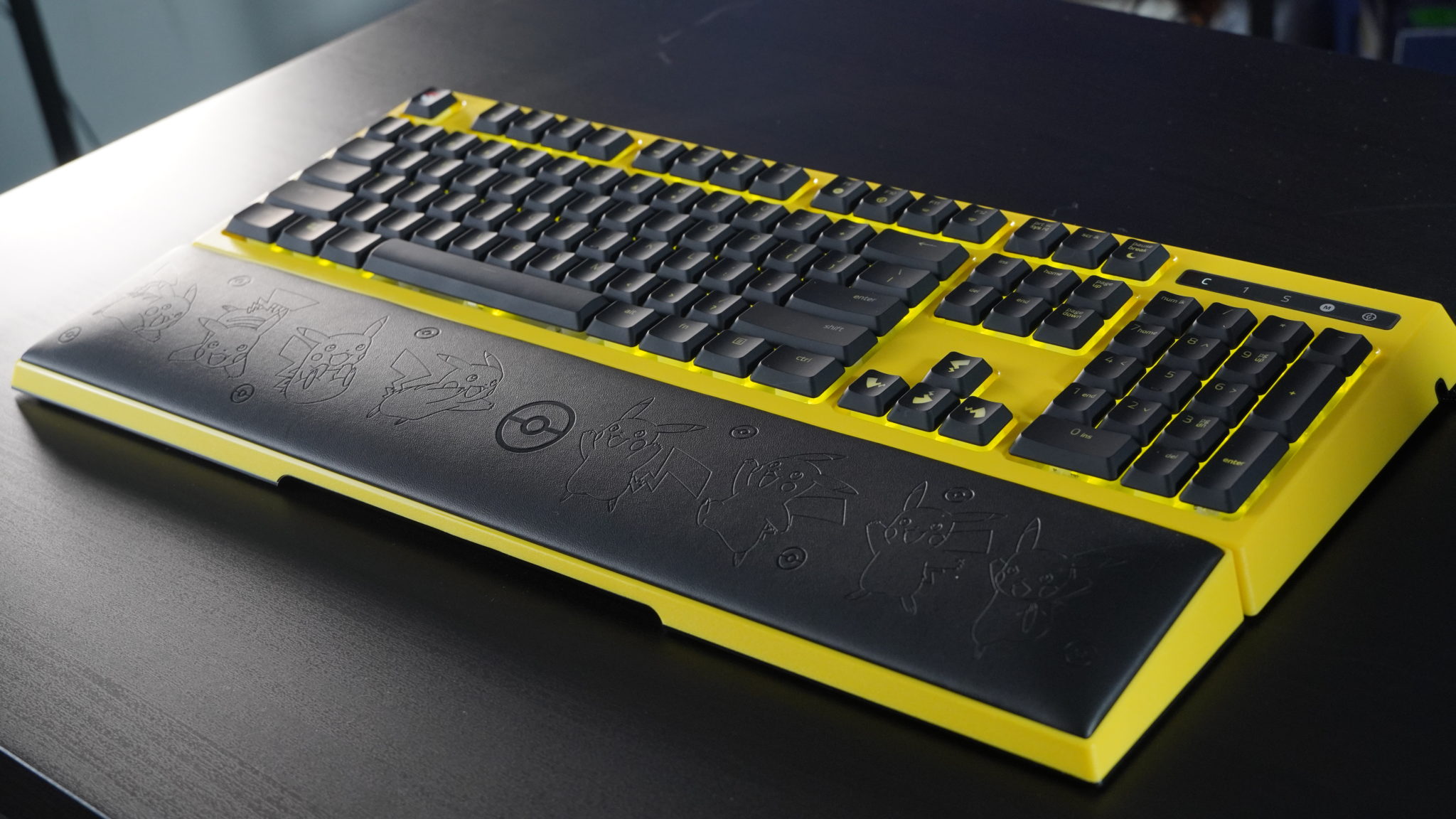 Razer Pikachu Limited Edition Set Unboxing - GamerBraves