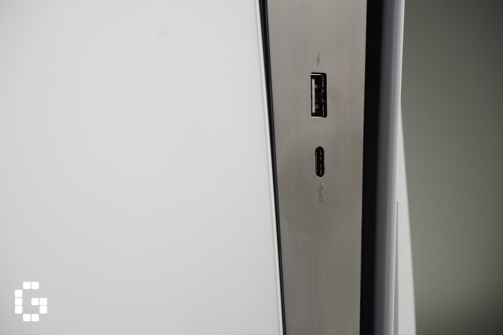 PS5 Physical Edition Unboxing - GamerBraves