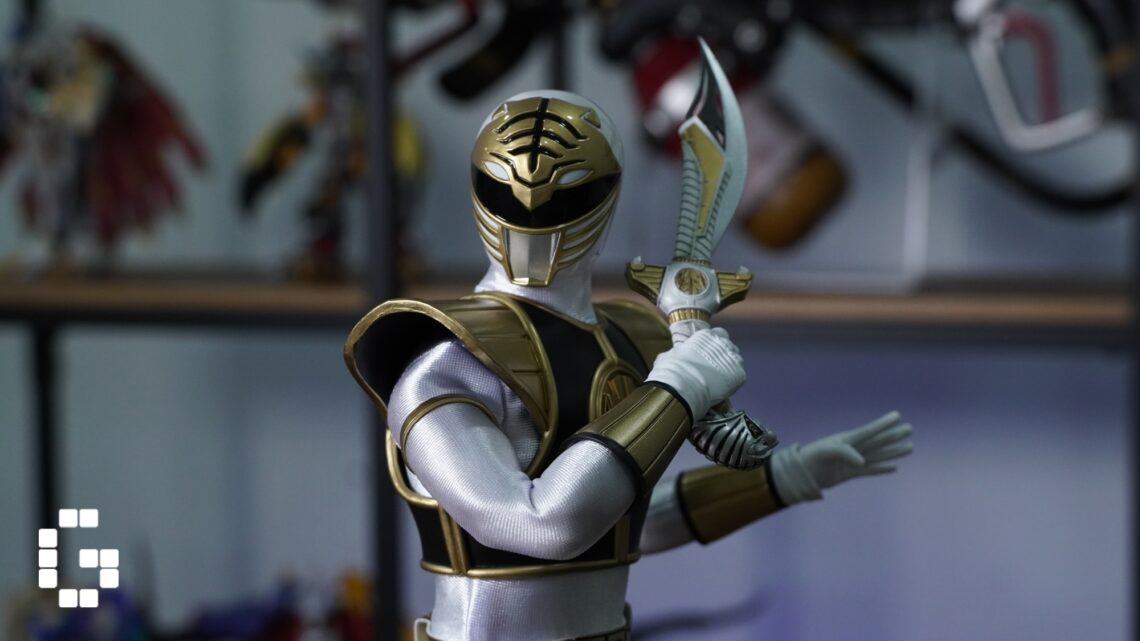 threezero Mighty Morphin Power Rangers White Ranger Unboxing - It’s Morphin' Time! - GamerBraves