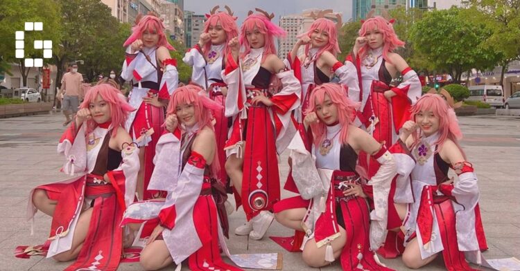 Dance Group B-Wild Hold Surprise Performance In Yae Miko Cosplay At ...