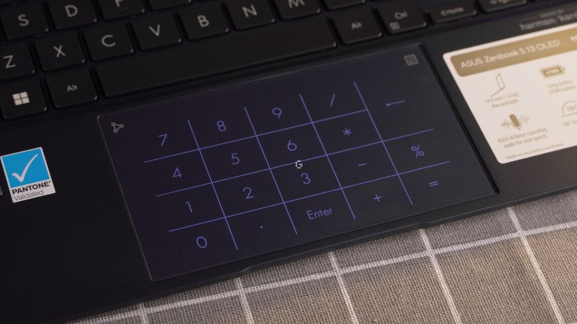 ASUS Zenbook S 13 OLED Review - It's Crystal Clear On the Move ...