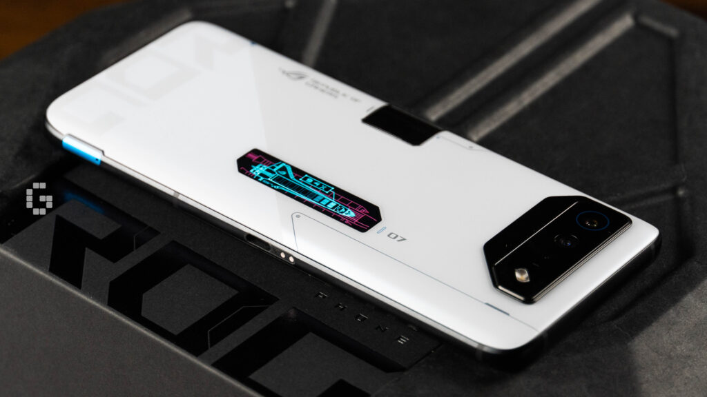 ROG Phone 7 Ultimate Unboxing - A Look At ROG's Shiny New Gaming Phone ...