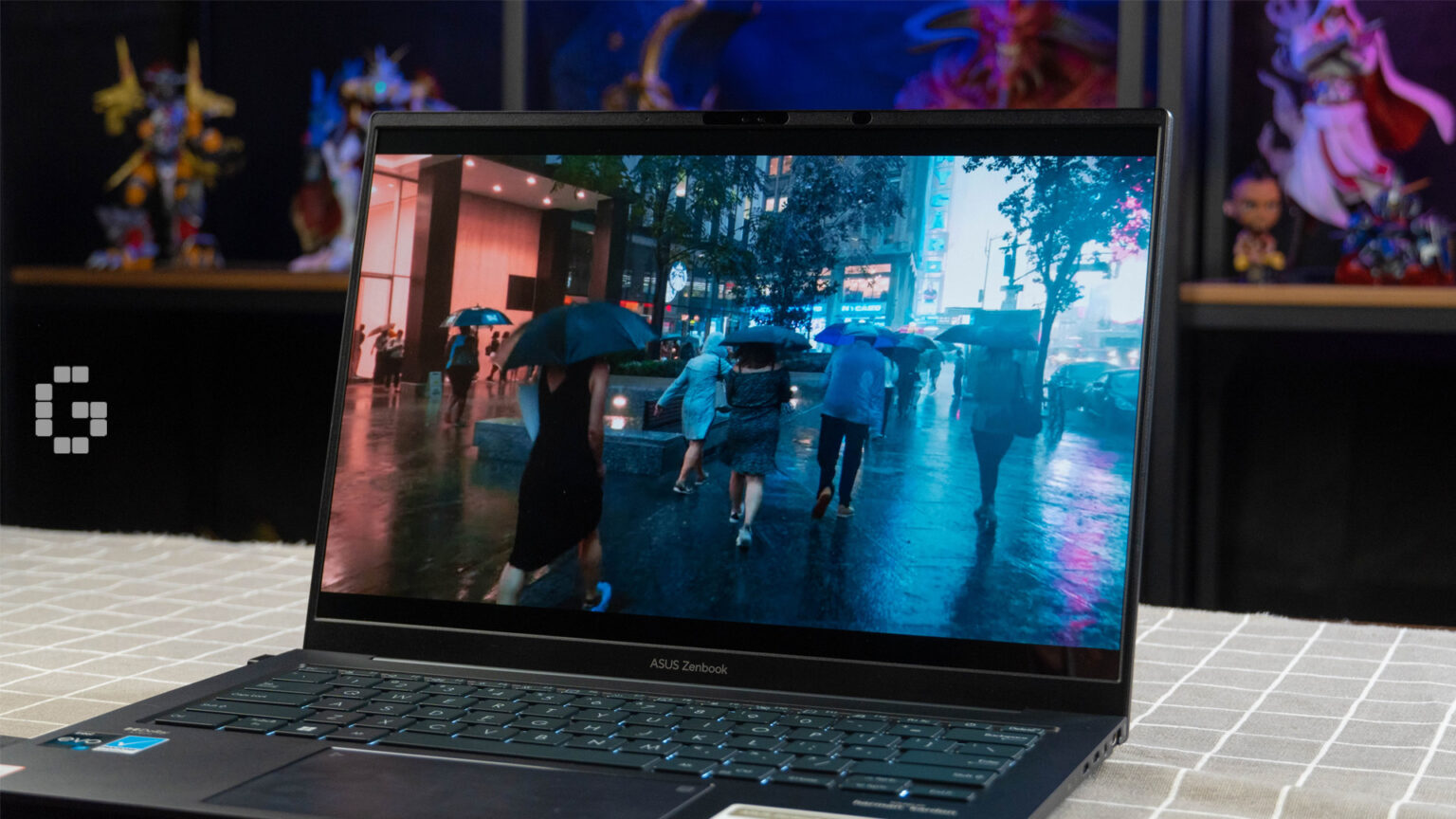 ASUS Zenbook 14X OLED UX3404V Review - A Portable Choice Packed with ...